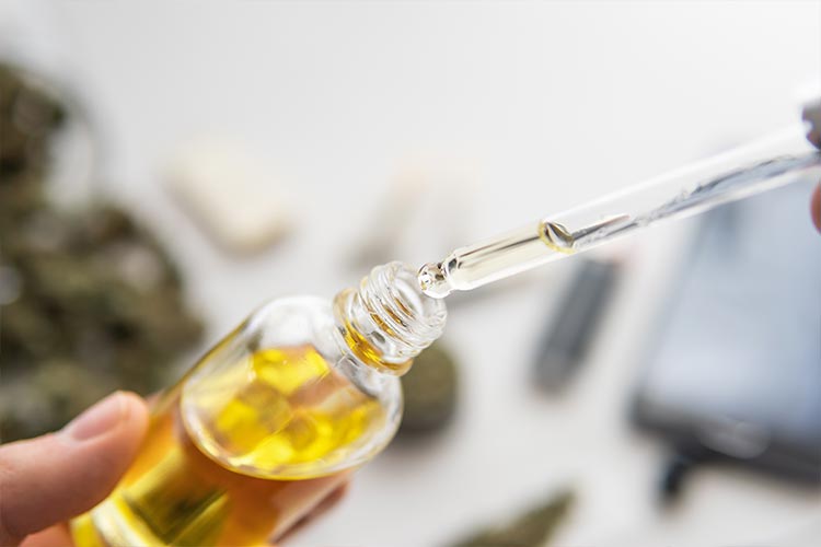Benefits of Daily CBD Oil Use - All Greens Clinic