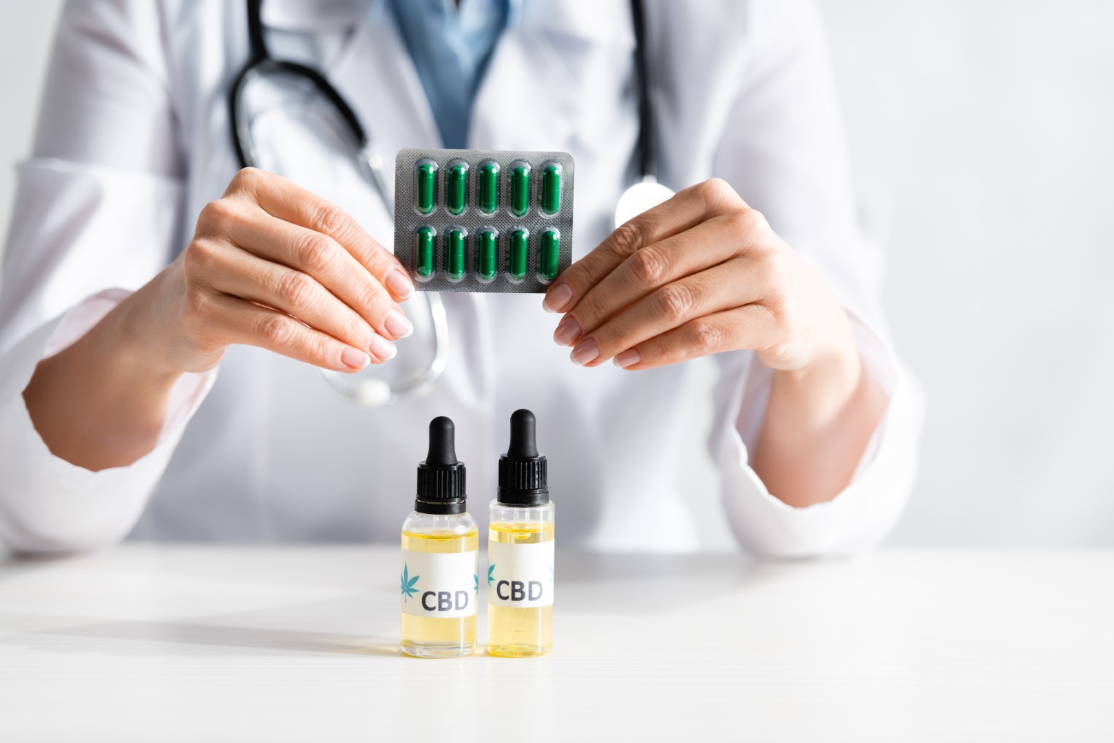 CBD vs. Traditional Pain Relief: Why More People Are Choosing Natural ...